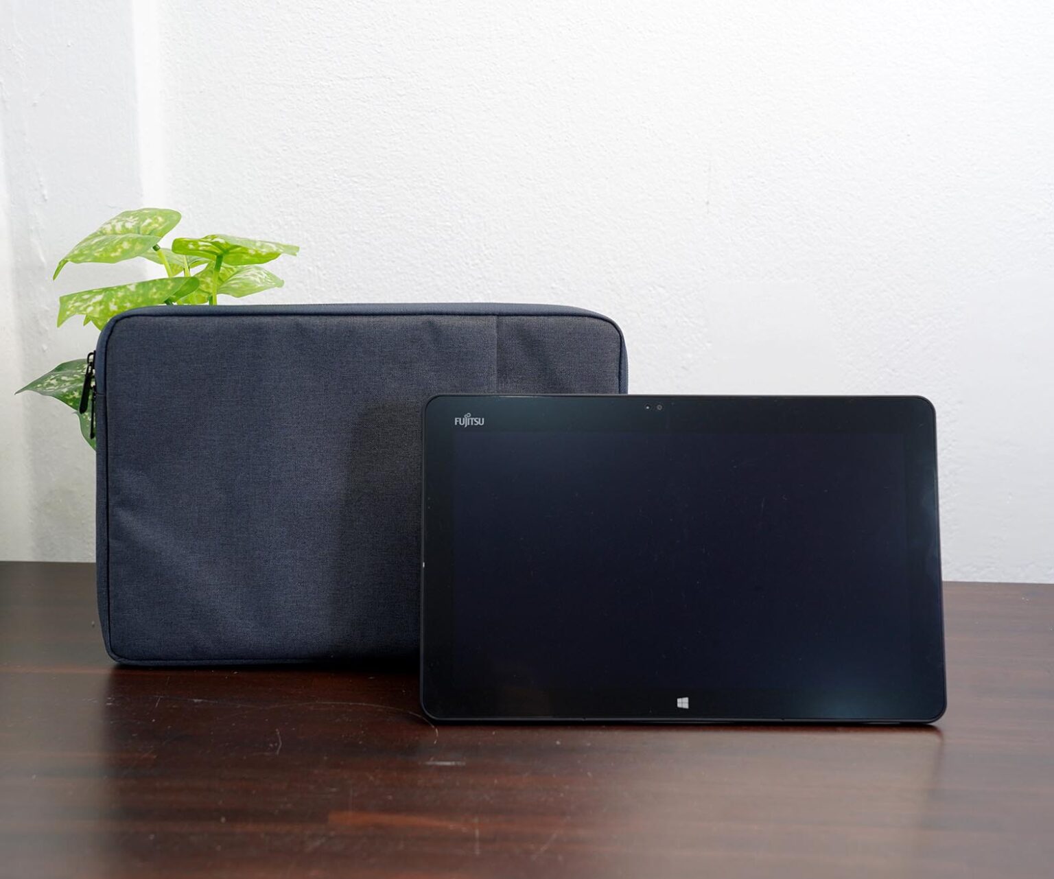 แท็บเล็ต Fujitsu ArrowsTab R727 มือสอง